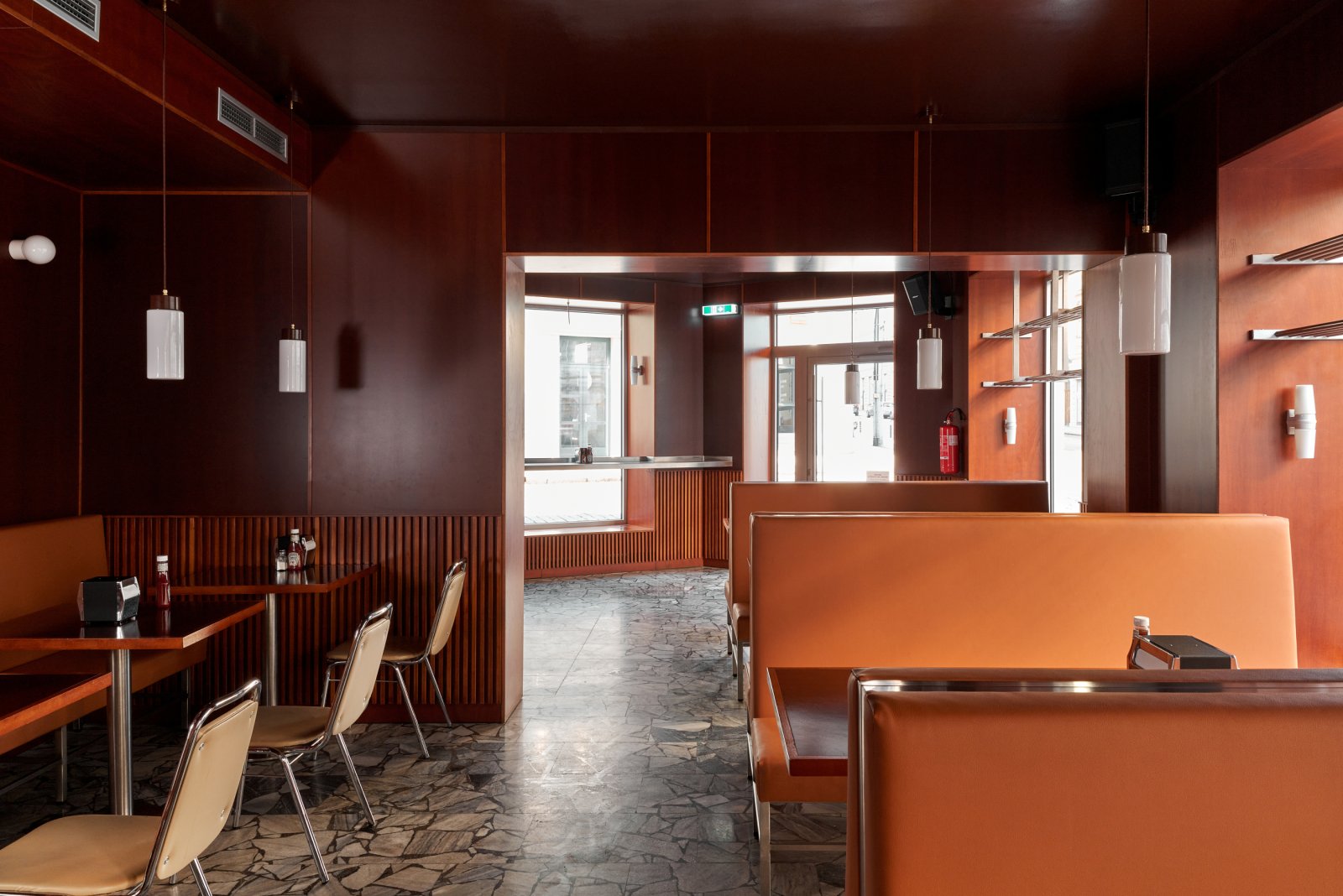 archiweb.cz - Sandwich Rodeo