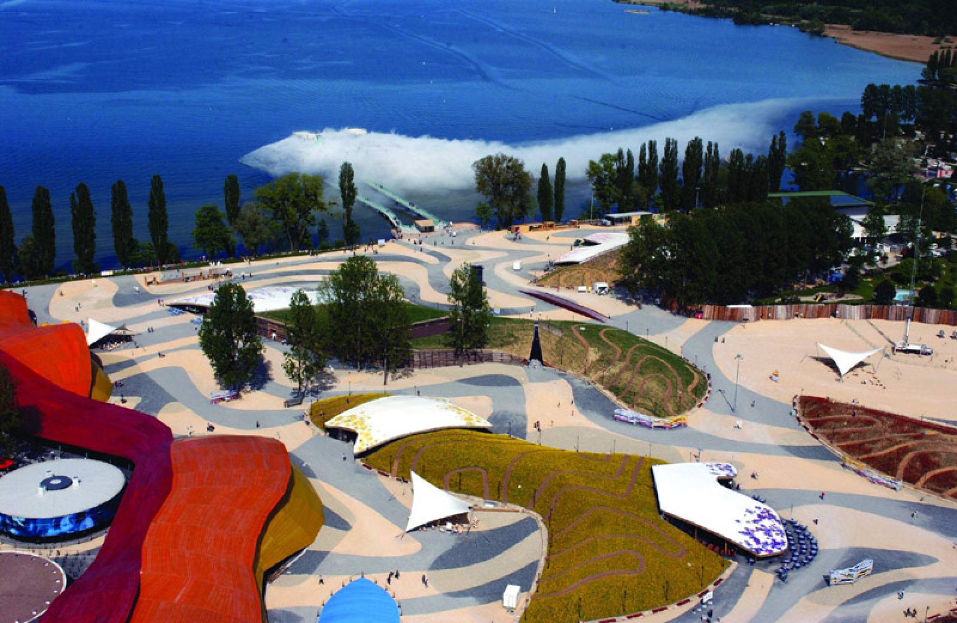 archiweb.cz - Blur Building