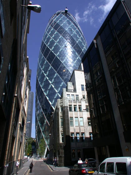 archiweb.cz - Swiss Re Headquarters