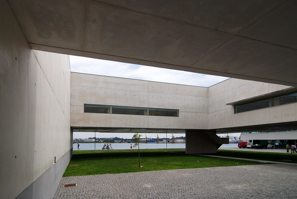 archiweb.cz - Viana do Castelo Municipal Library