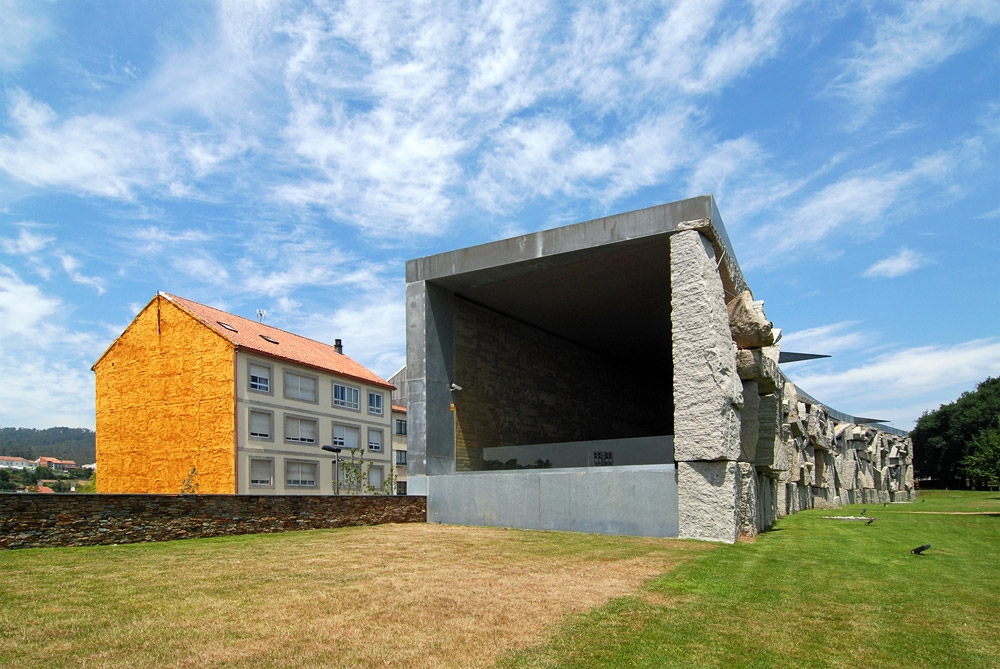 archiweb.cz - SGAE Central Office