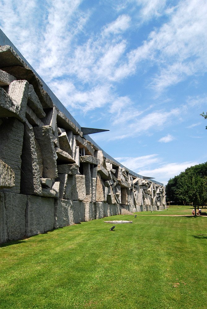 archiweb.cz - SGAE Central Office