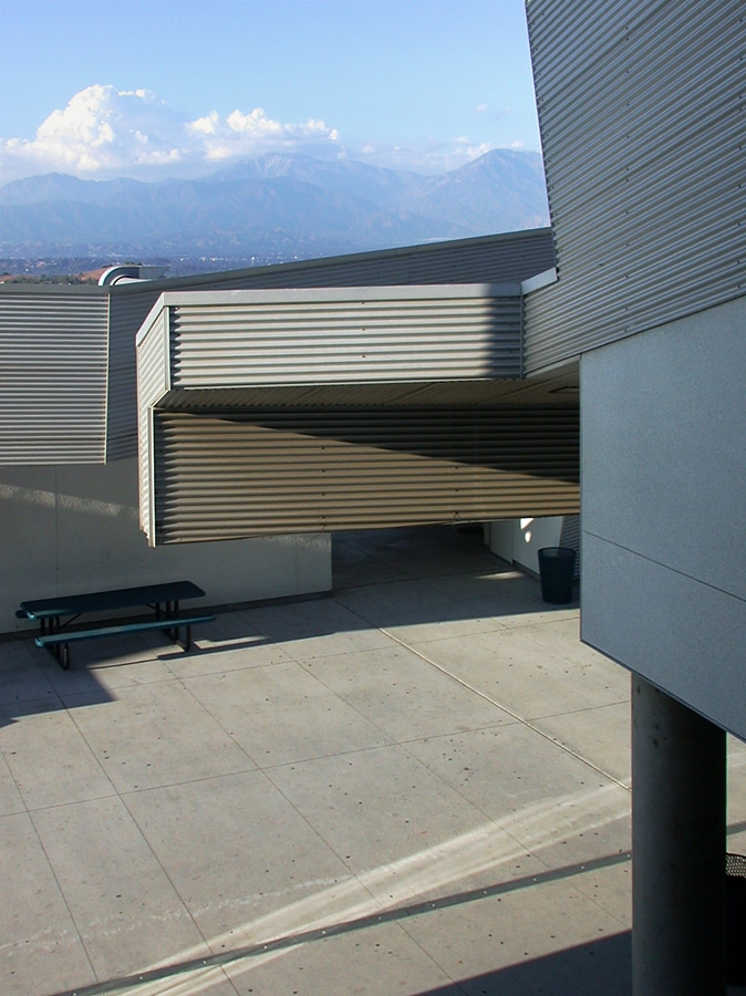 archiweb.cz - Diamond Ranch High School