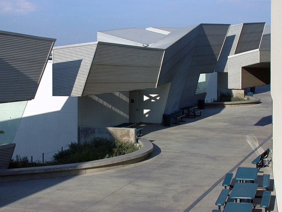 archiweb.cz - Diamond Ranch High School