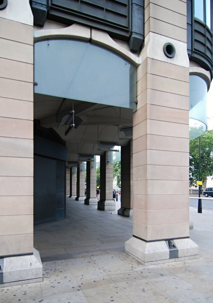 archiweb.cz - Portcullis House
