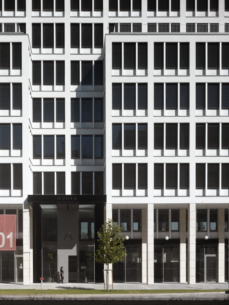 archiweb.cz - Administrative Building Rohan – River Garden