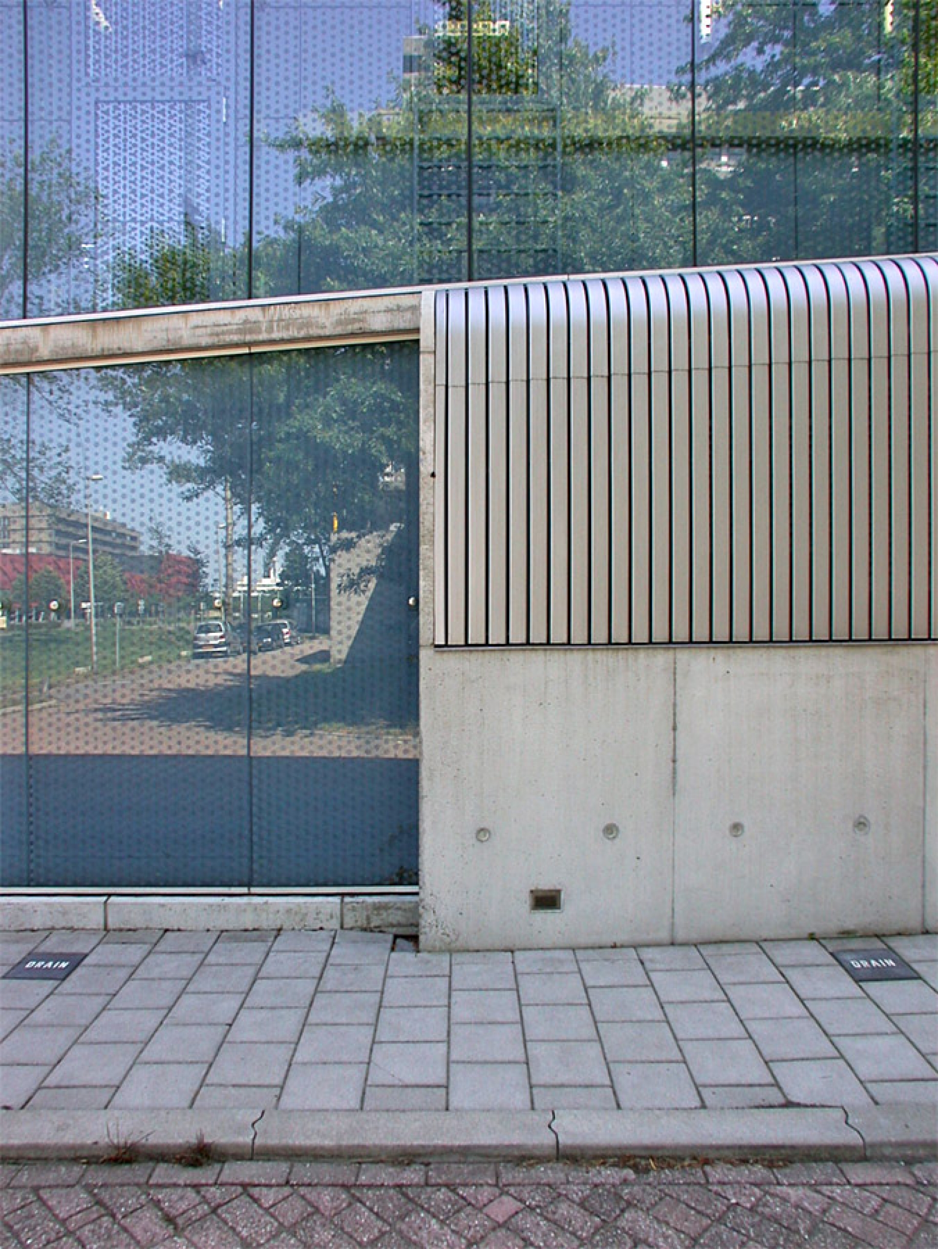 archiweb.cz - NMR facility