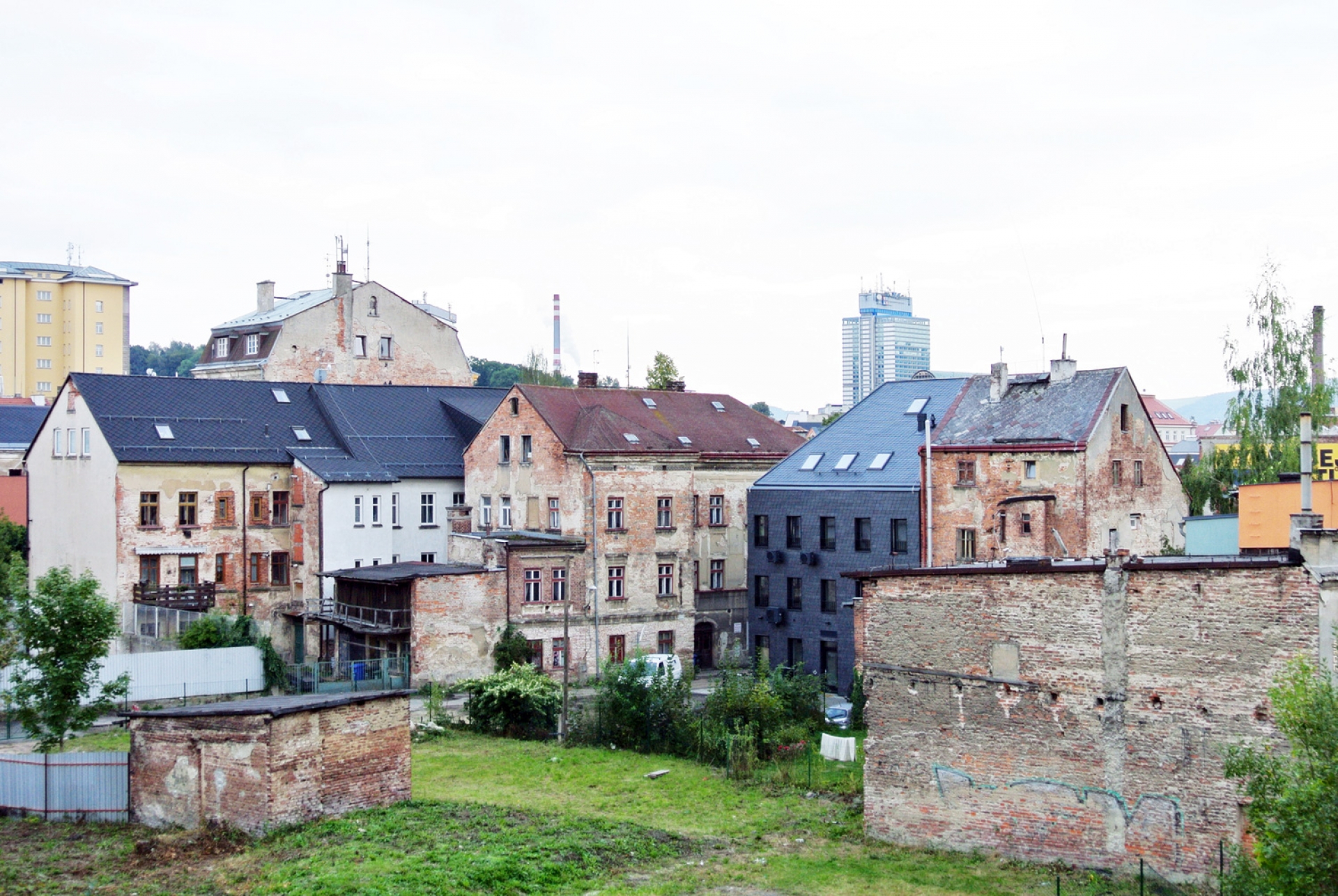 archiweb.cz - Centrum Vlasty Buriana