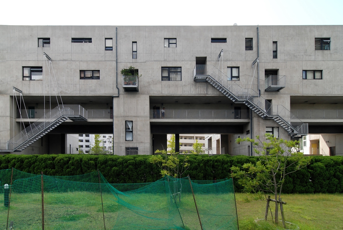 archiweb.cz - Void Space / Hinged Space Housing