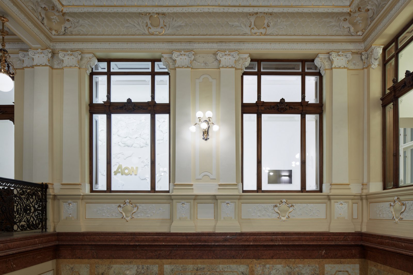archiweb.cz - Rekonstrukce kancelářských prostor sídla společnosti AON