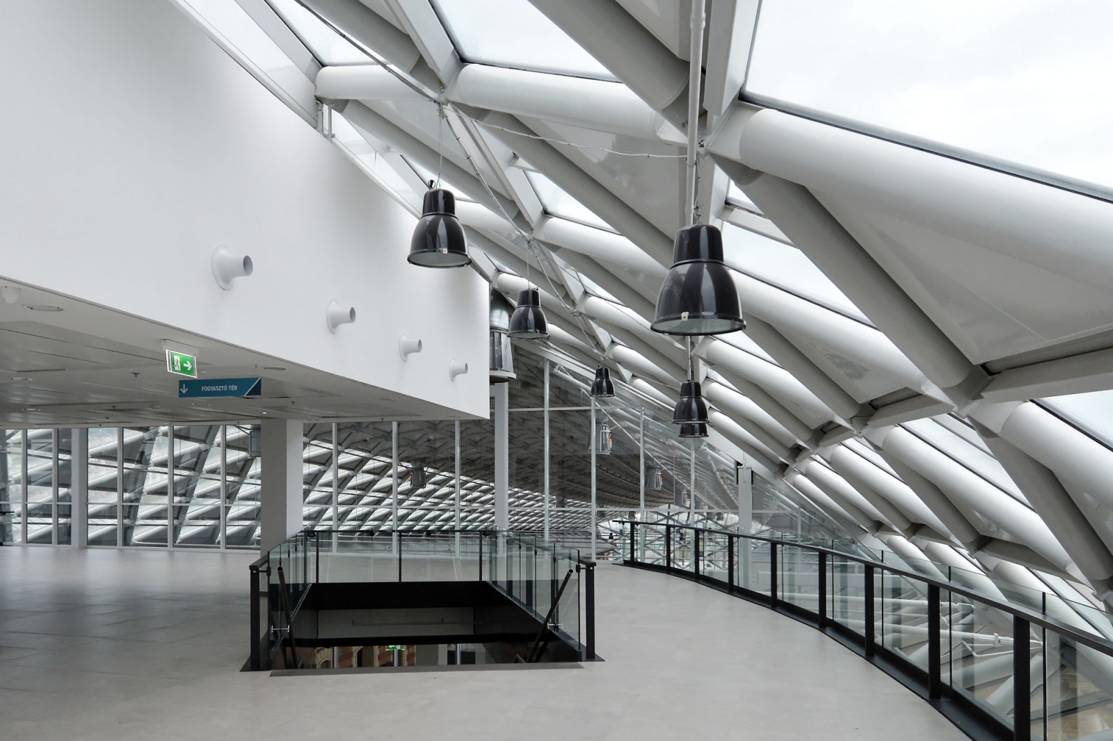 archiweb.cz - CET Building