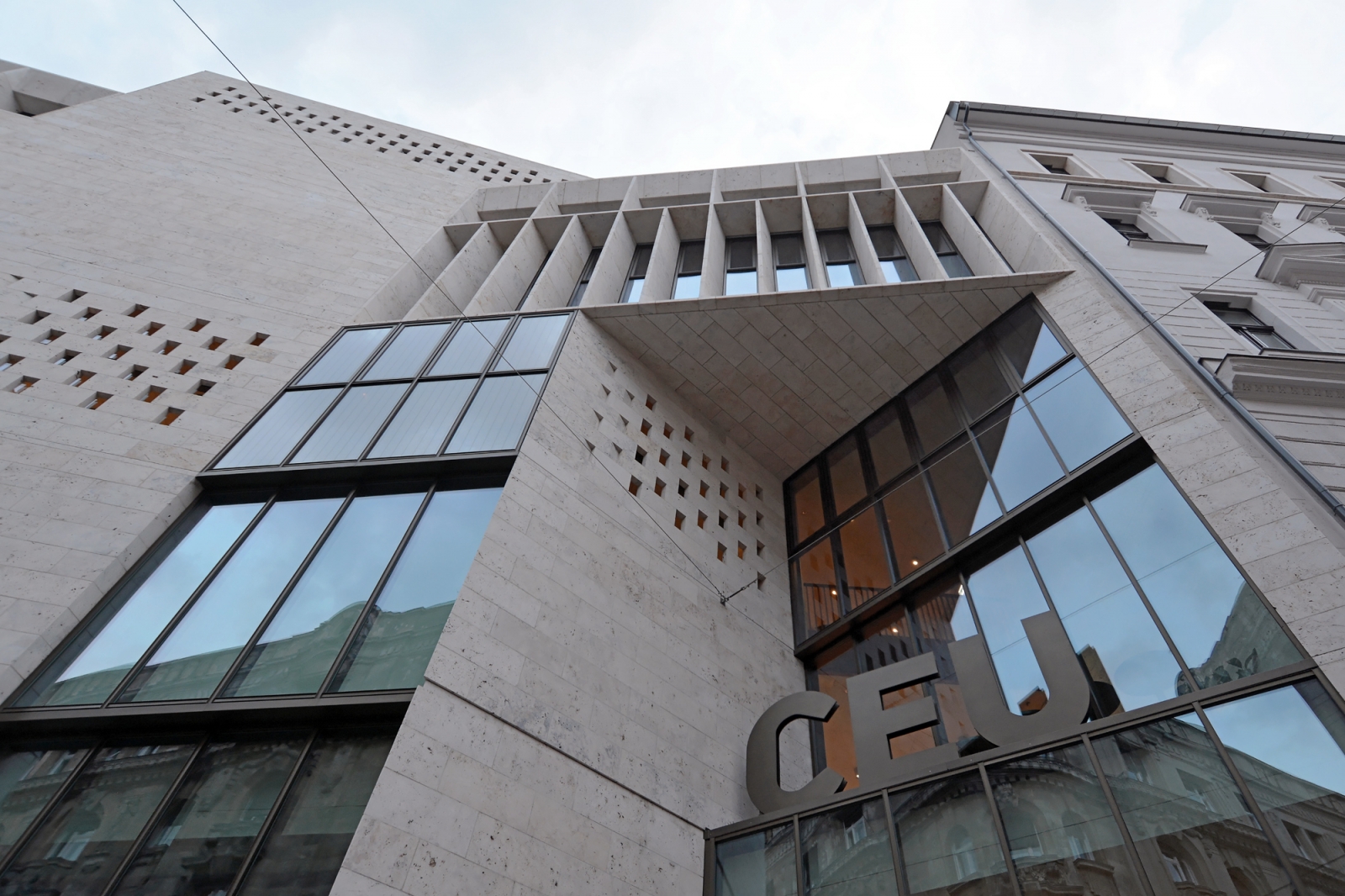 archiweb.cz - Central European University