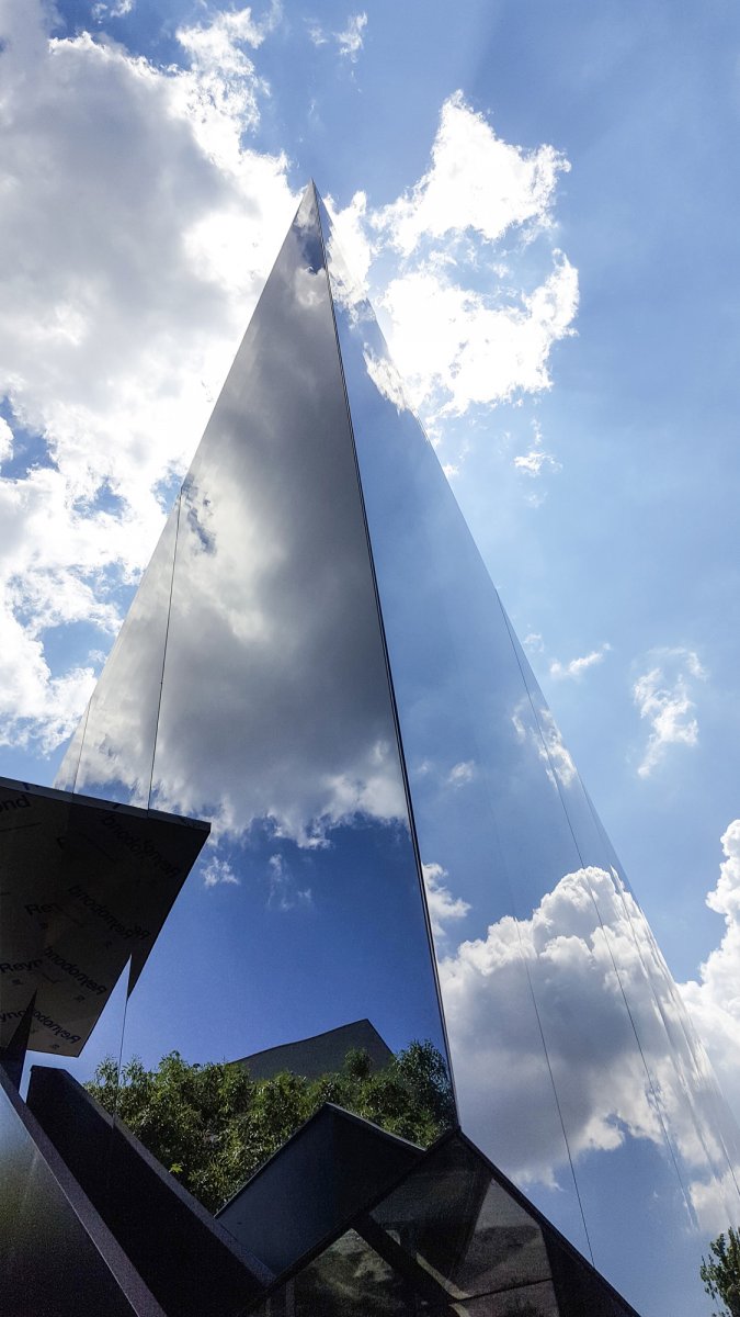 archiweb.cz - Glass Cube