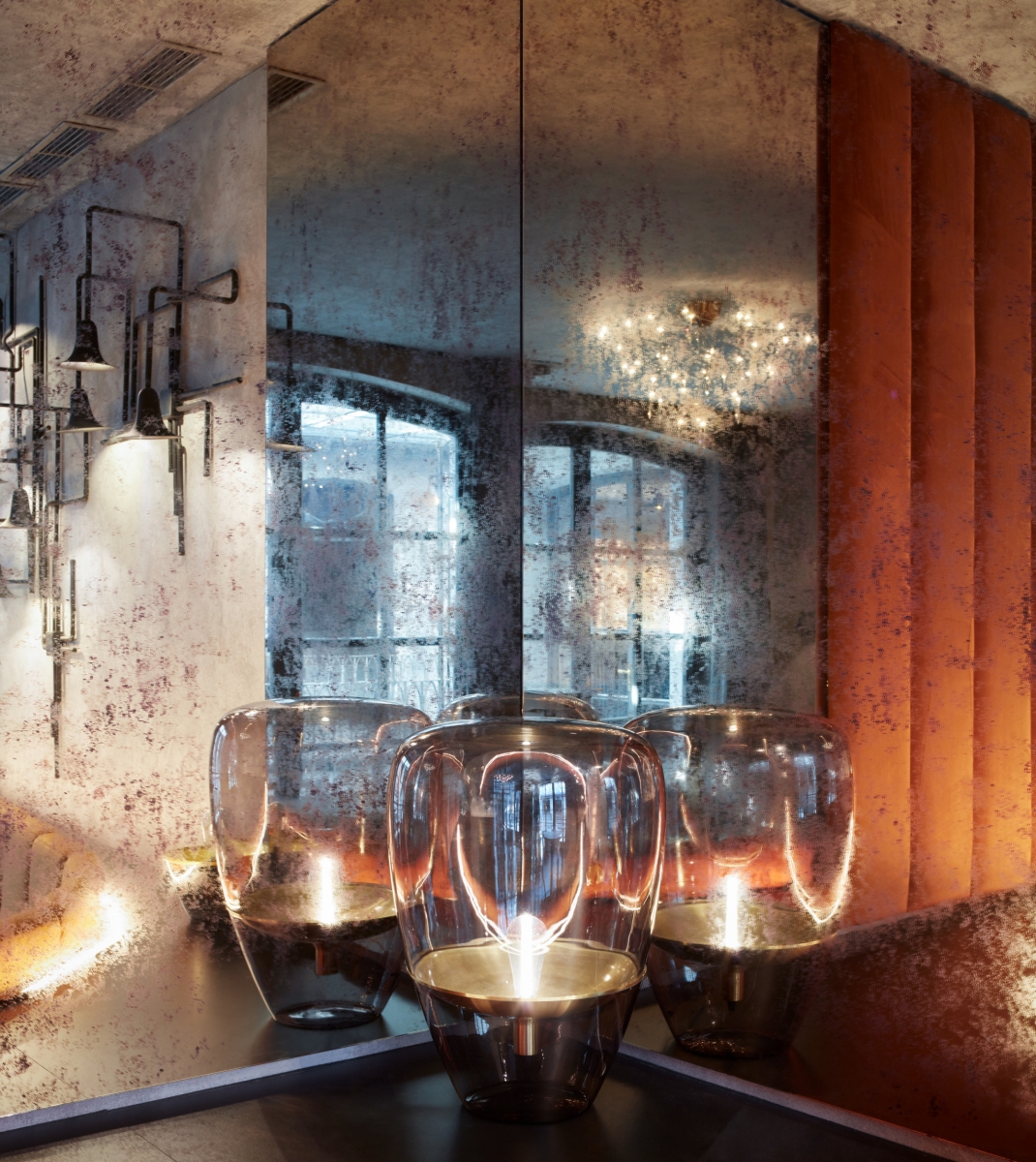 archiweb.cz - Moon Club