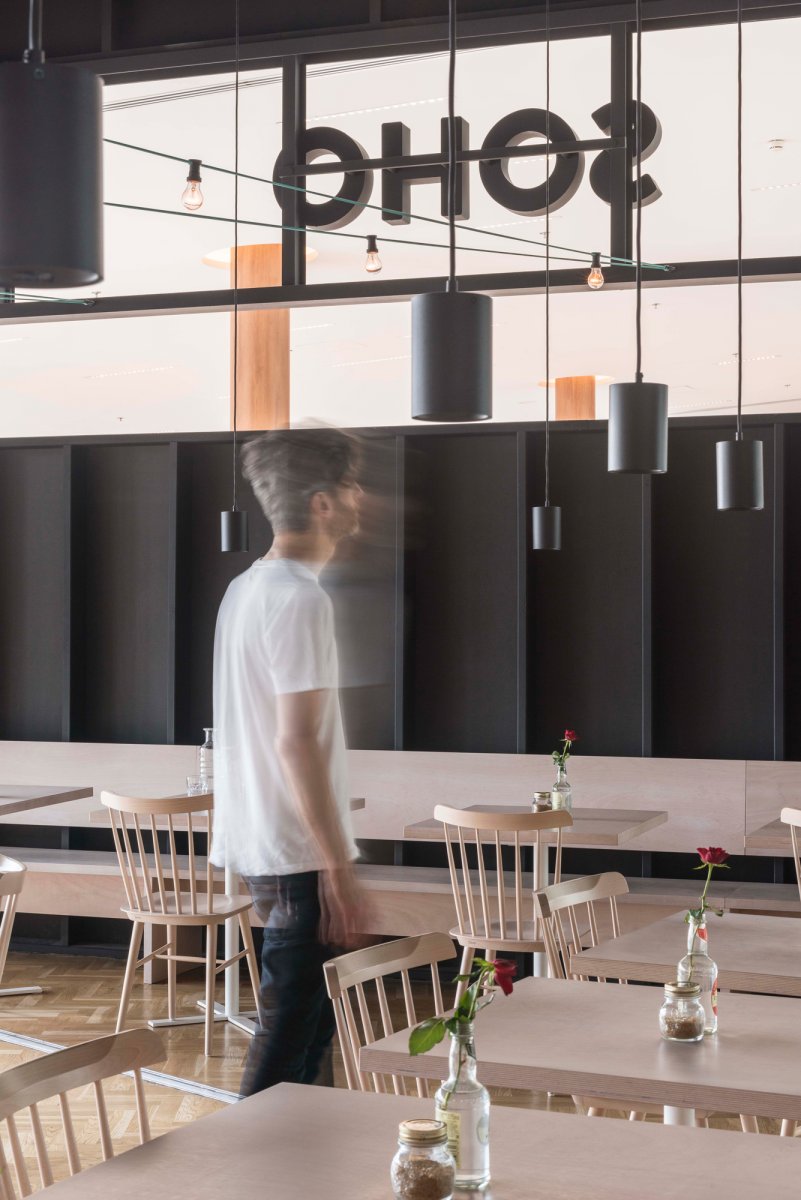 archiweb.cz - Bistro SOHO Aupark