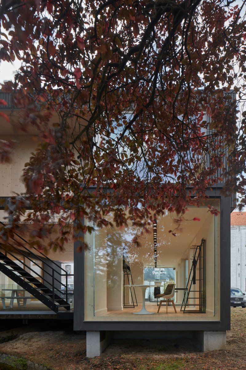 archiweb.cz - ARK – showroom GAB