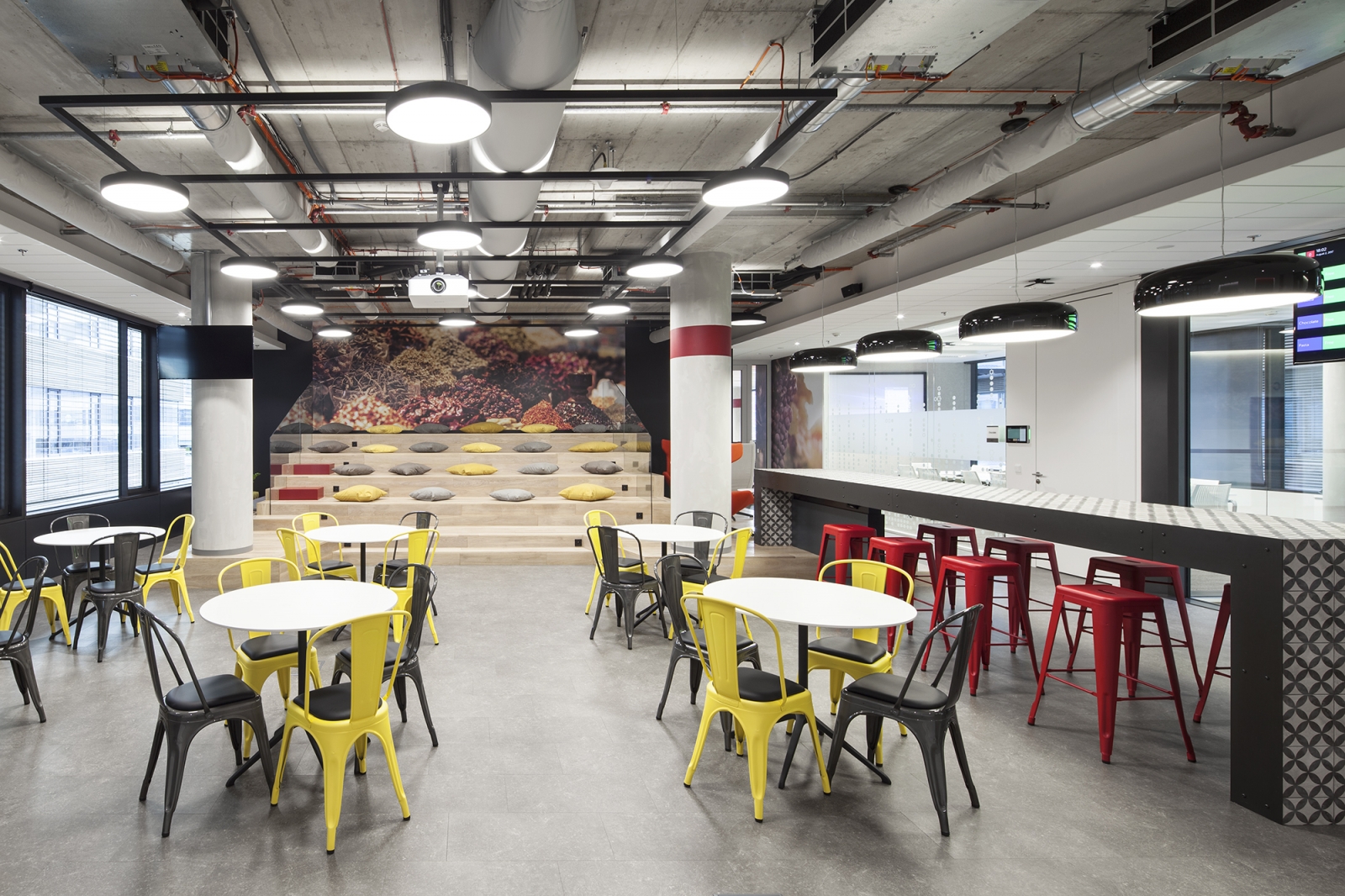 archiweb.cz - Microsoft HQ Consolidation Project Prague