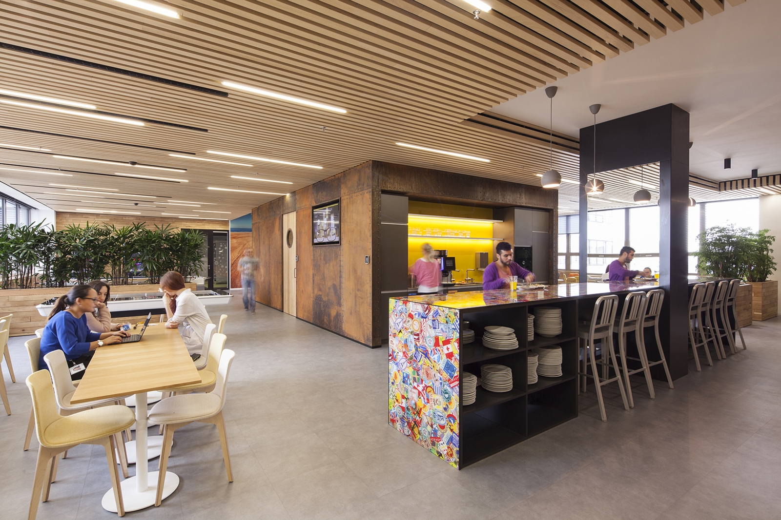 archiweb.cz - Interiér kanceláří firem SAP