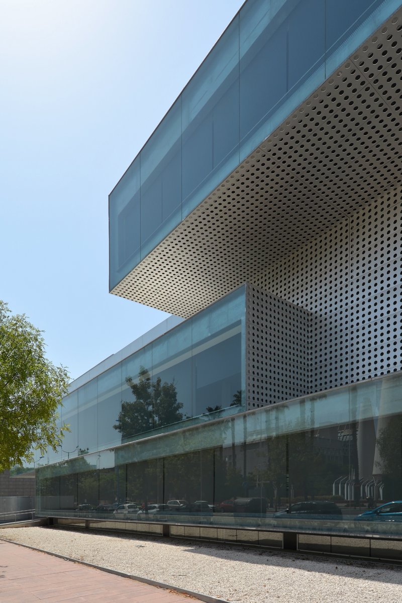 archiweb.cz - Zdravotní středisko ICTAM