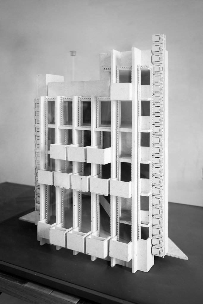 archiweb.cz - Masieri Memorial