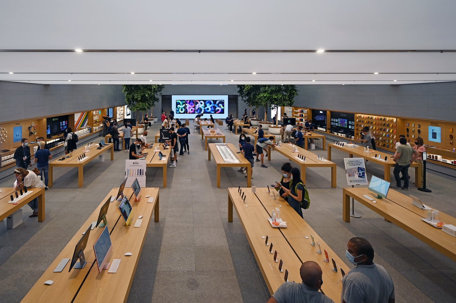 archiweb.cz - Milan Apple Store