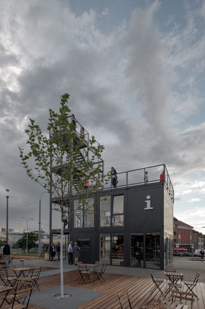 archiweb.cz - Paluba Hamburk