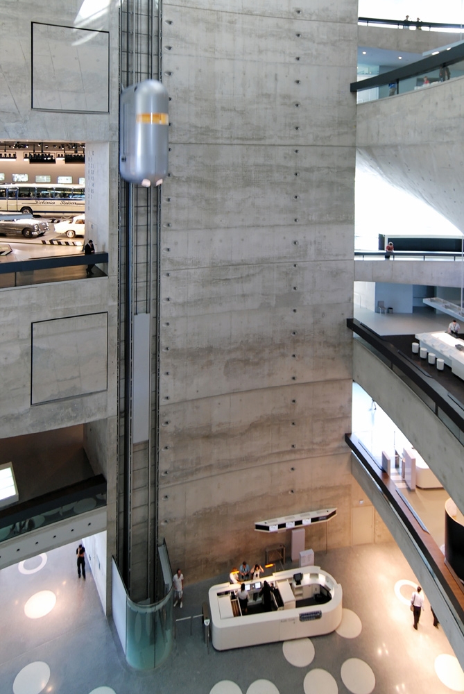 archiweb.cz - Mercedes Benz Museum