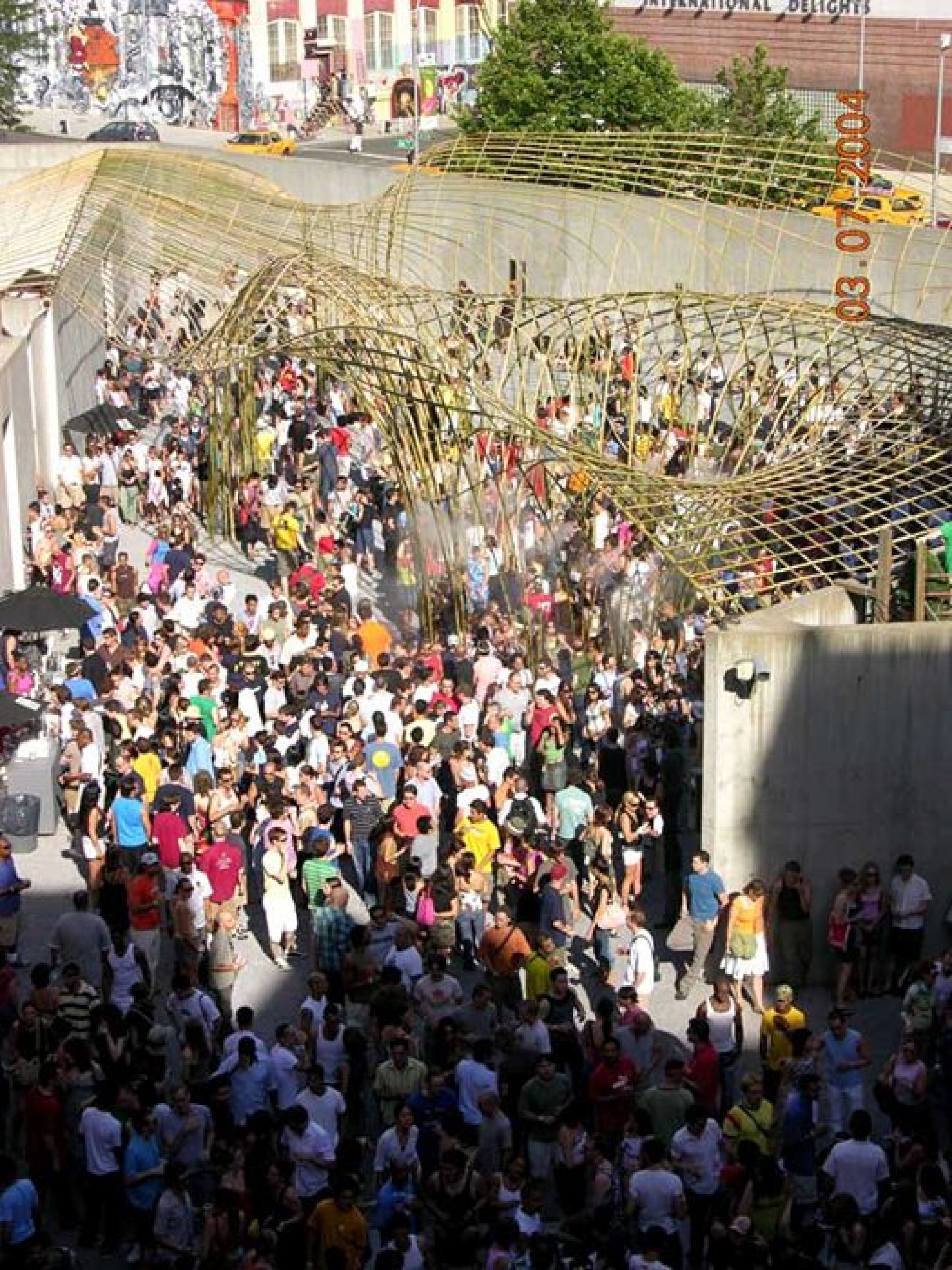 archiweb.cz - Canopy – MoMA/P.S.1 2004 Young Architects Program