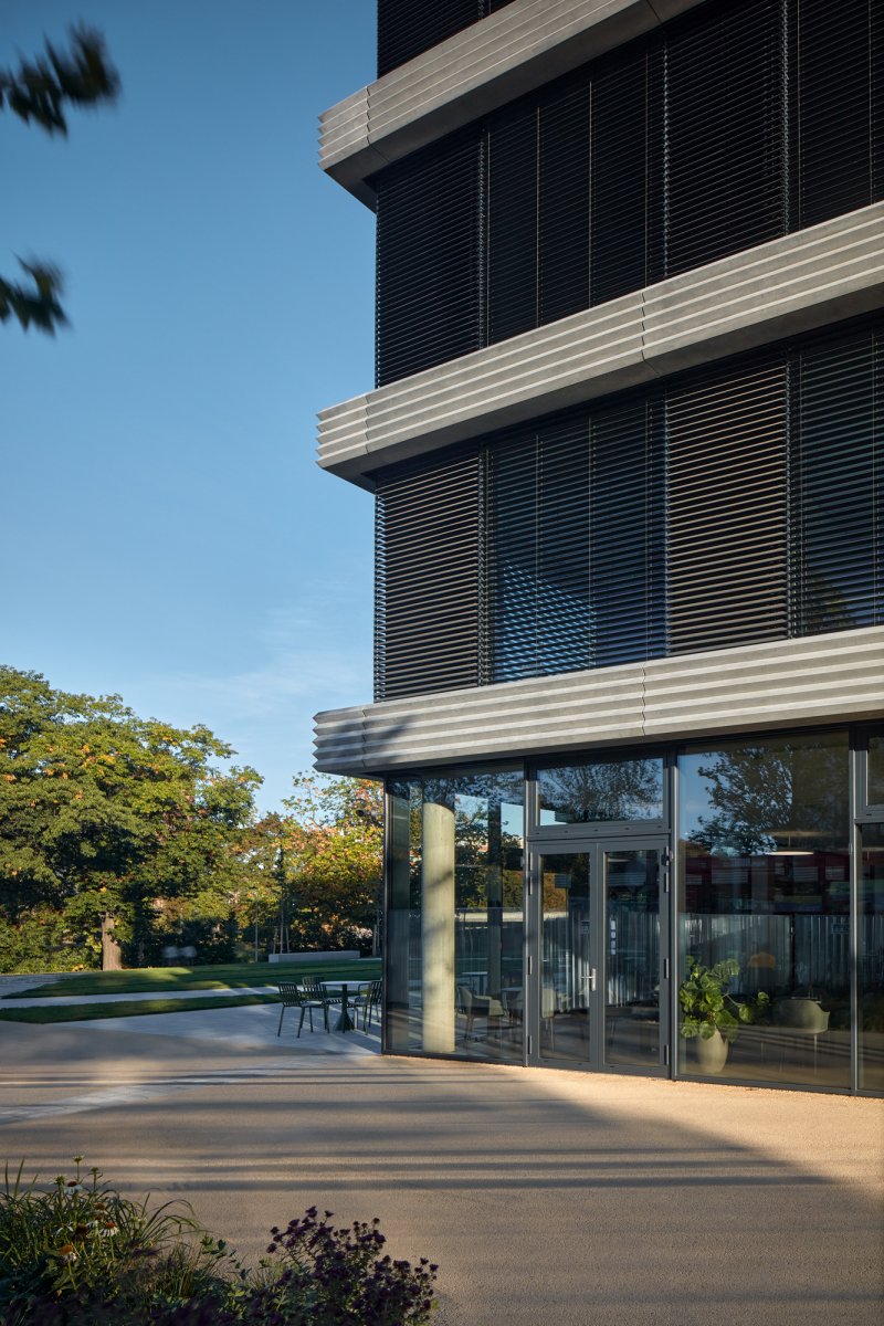 archiweb.cz - HHQ Regionální centrála ČSOB