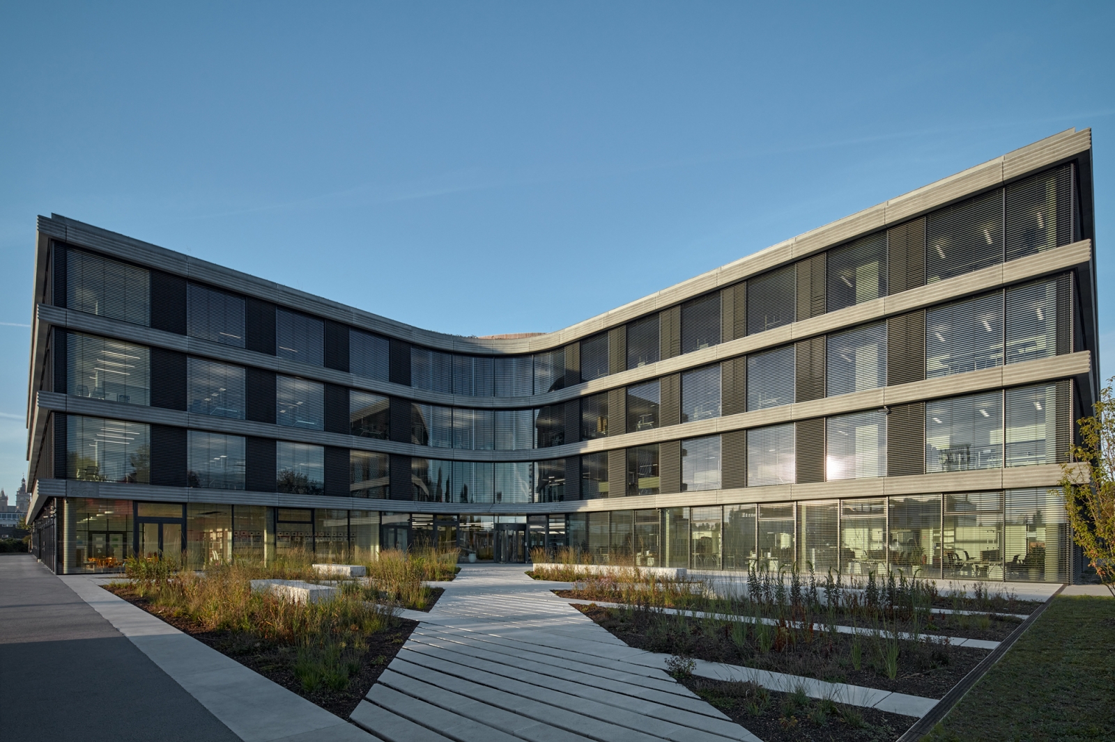 archiweb.cz - HHQ Regionální centrála ČSOB