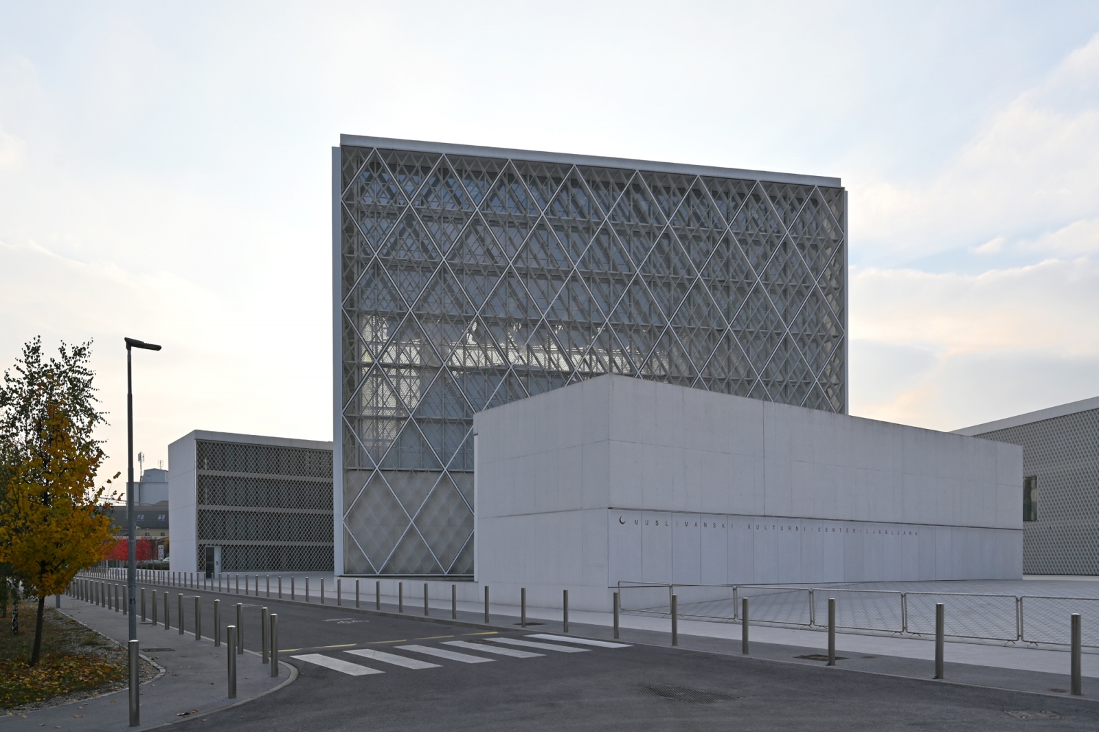 archiweb.cz - Islámské náboženské a kulturní centrum