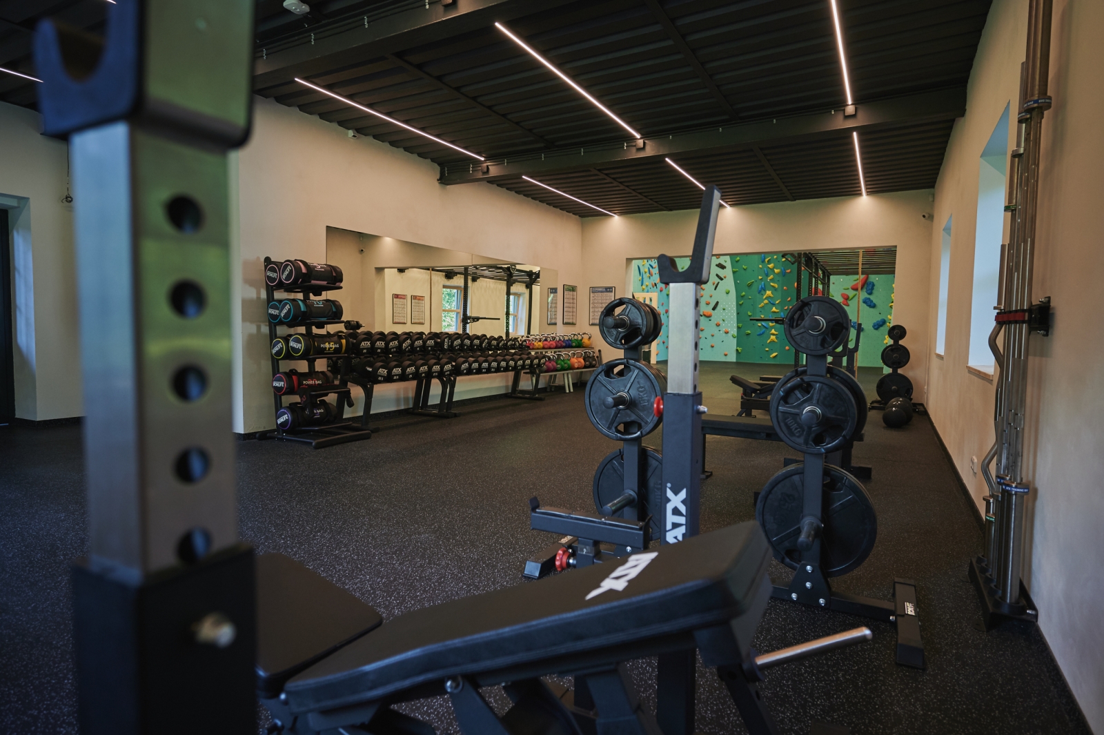 archiweb.cz - Konverze sklářské haly v Josefově Dole – Huť Marie