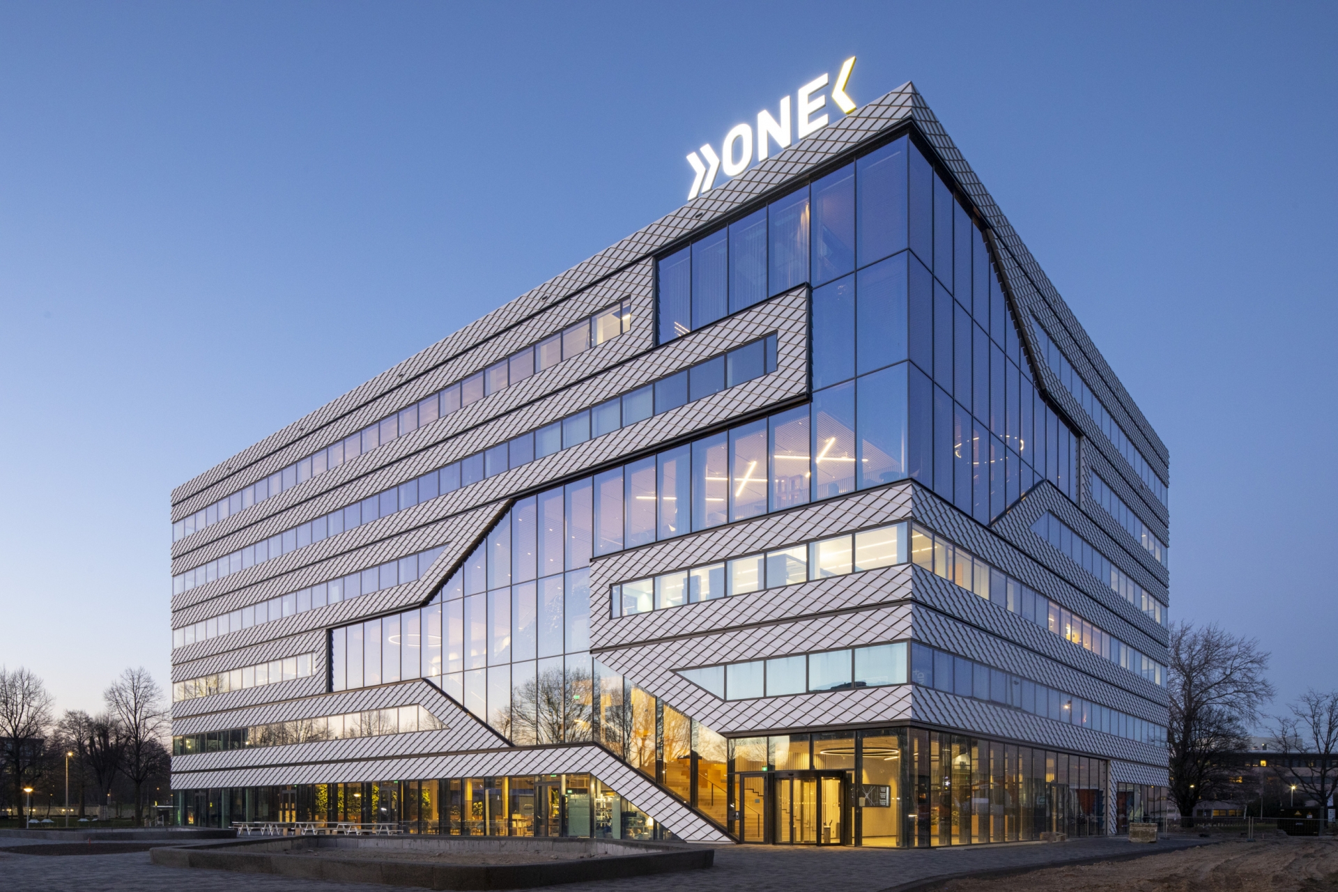 archiweb.cz - Matrix ONE