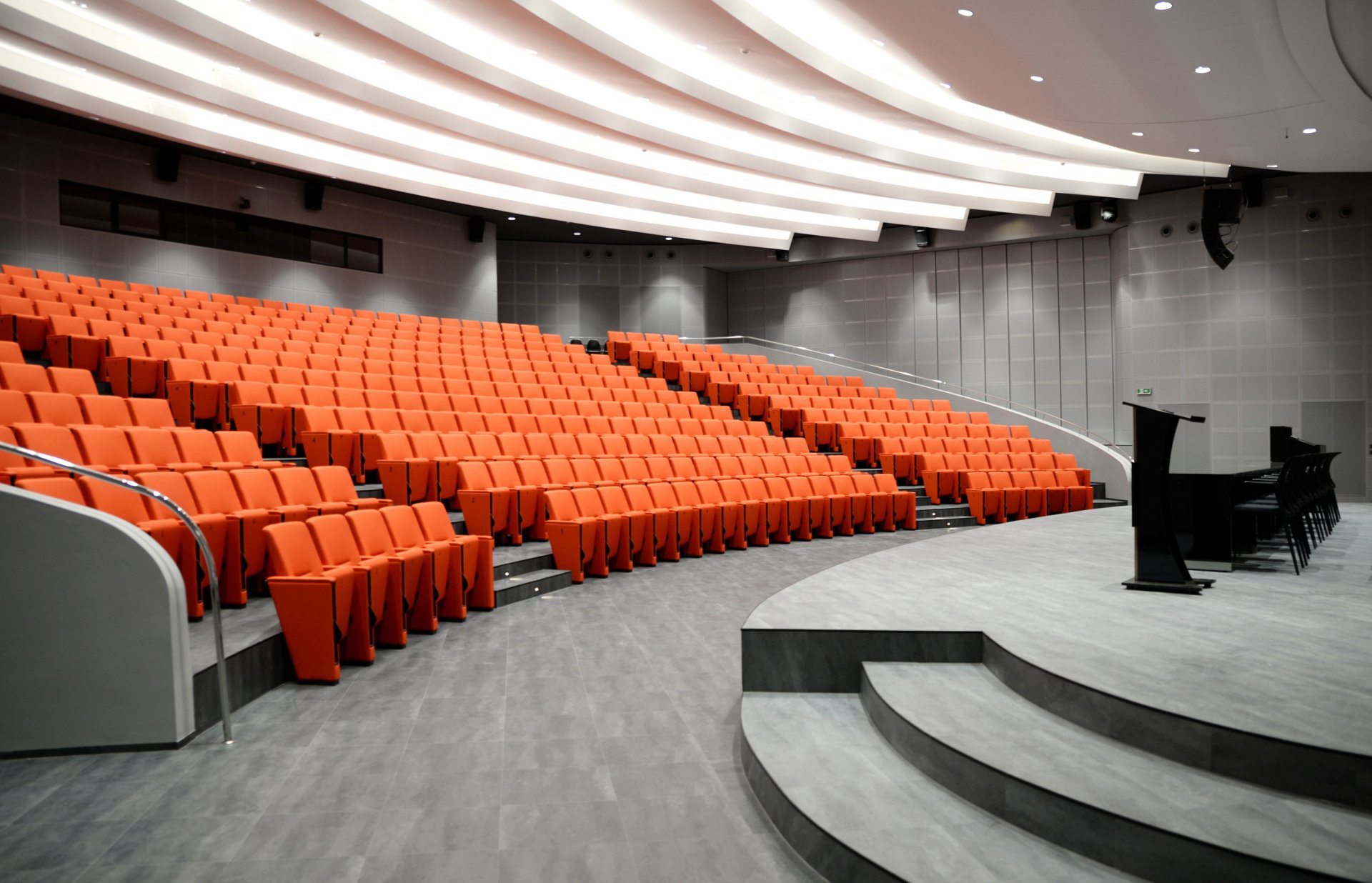 archiweb.cz - Auditorium Reconstruction, Tomas Bata University