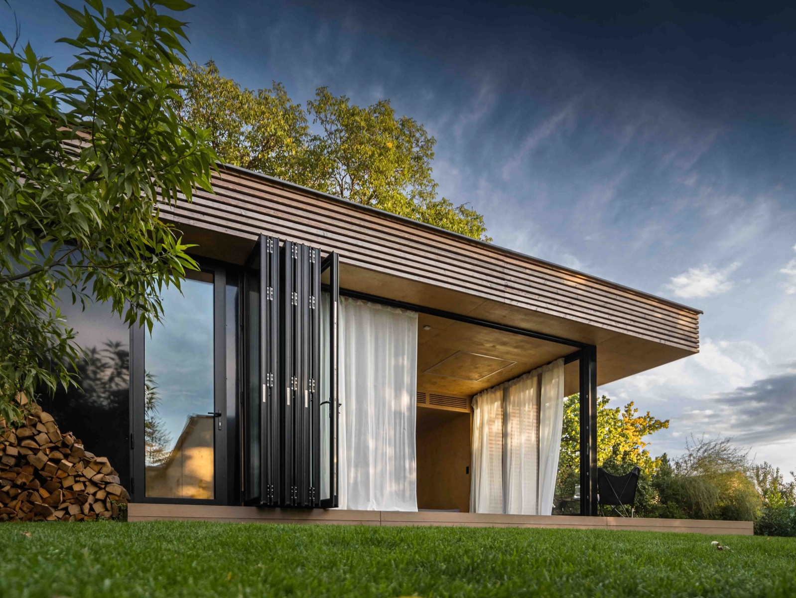 archiweb.cz - Útulna v zahradě