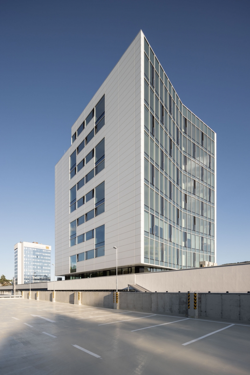 archiweb.cz - Interpolis Office Center