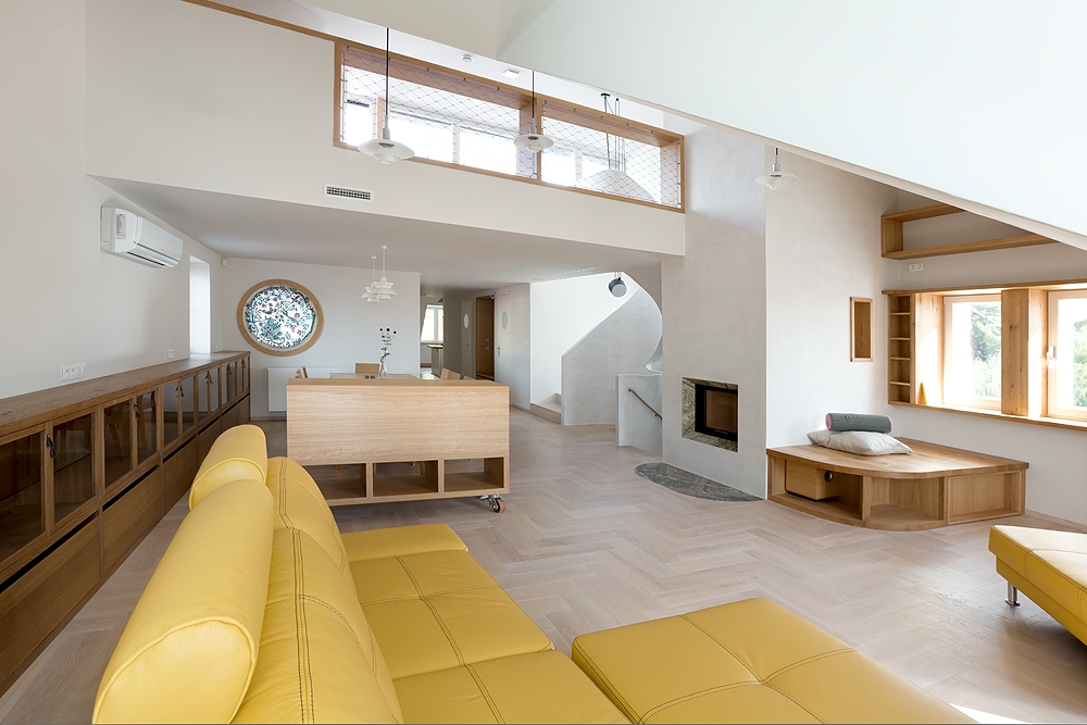 archiweb.cz - Třípodlažní loft