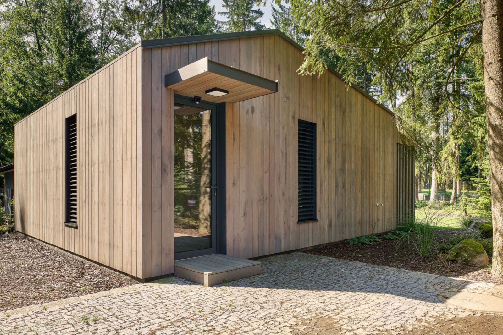 archiweb.cz - Chata v lese