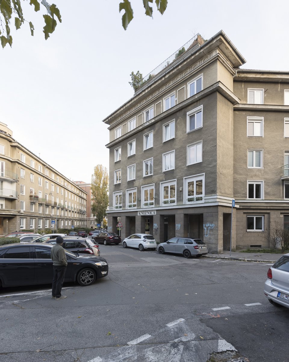 archiweb.cz - Staromestská knižnica v Bratislave