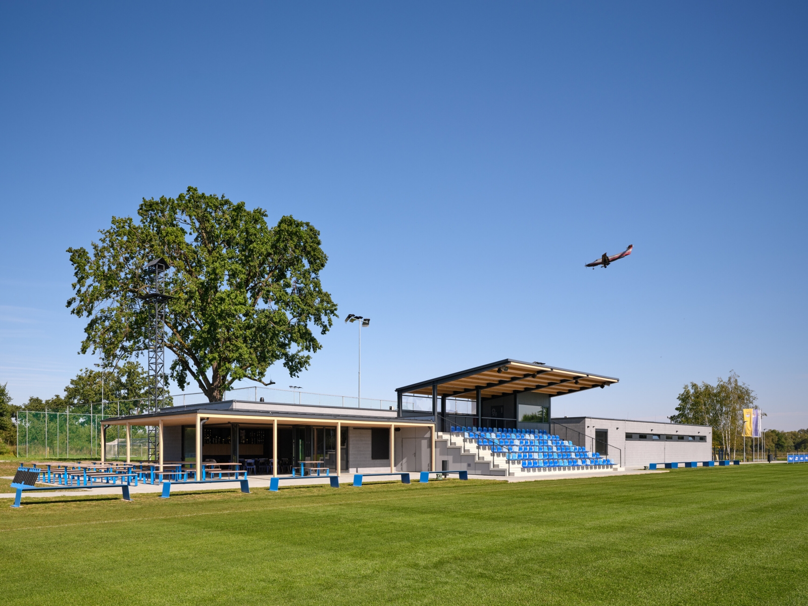 archiweb.cz - SK Planá Sports Complex