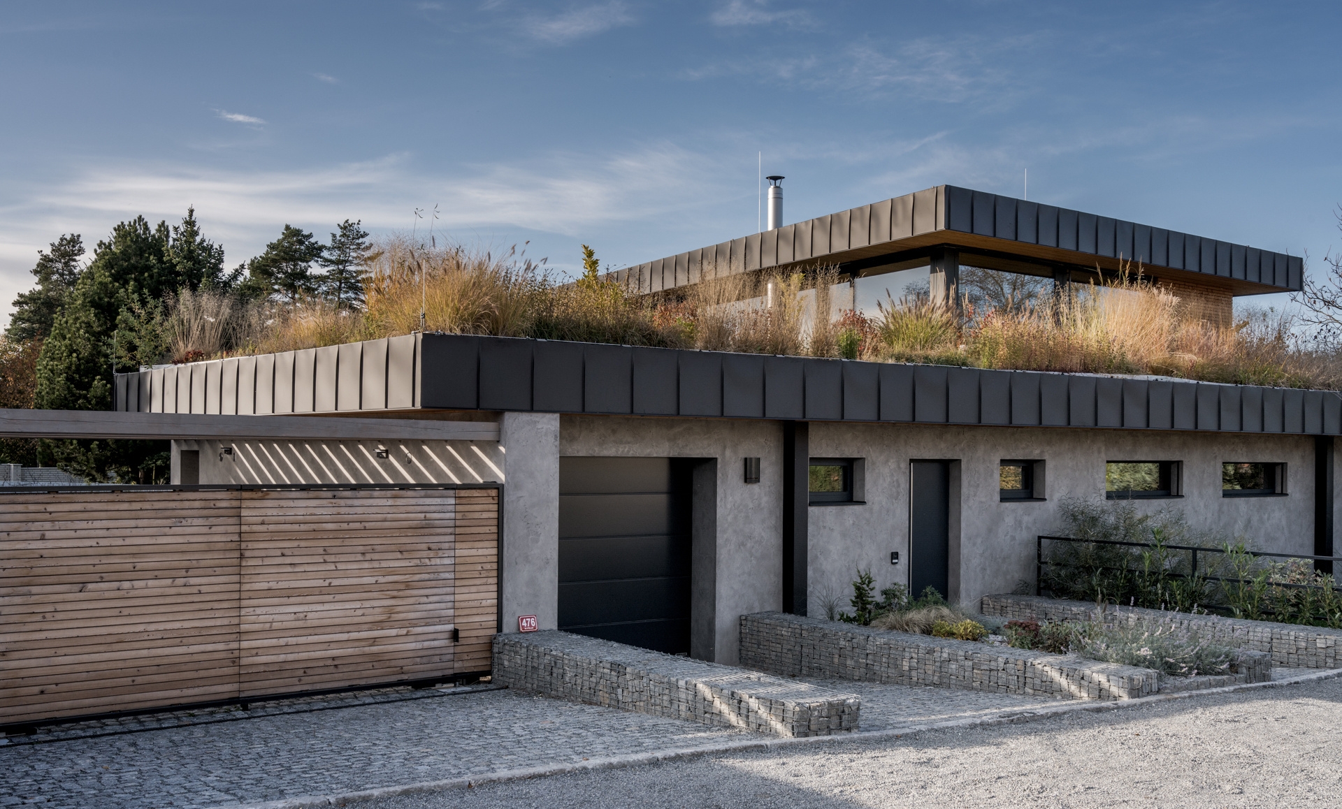 archiweb.cz - Dům za plotem