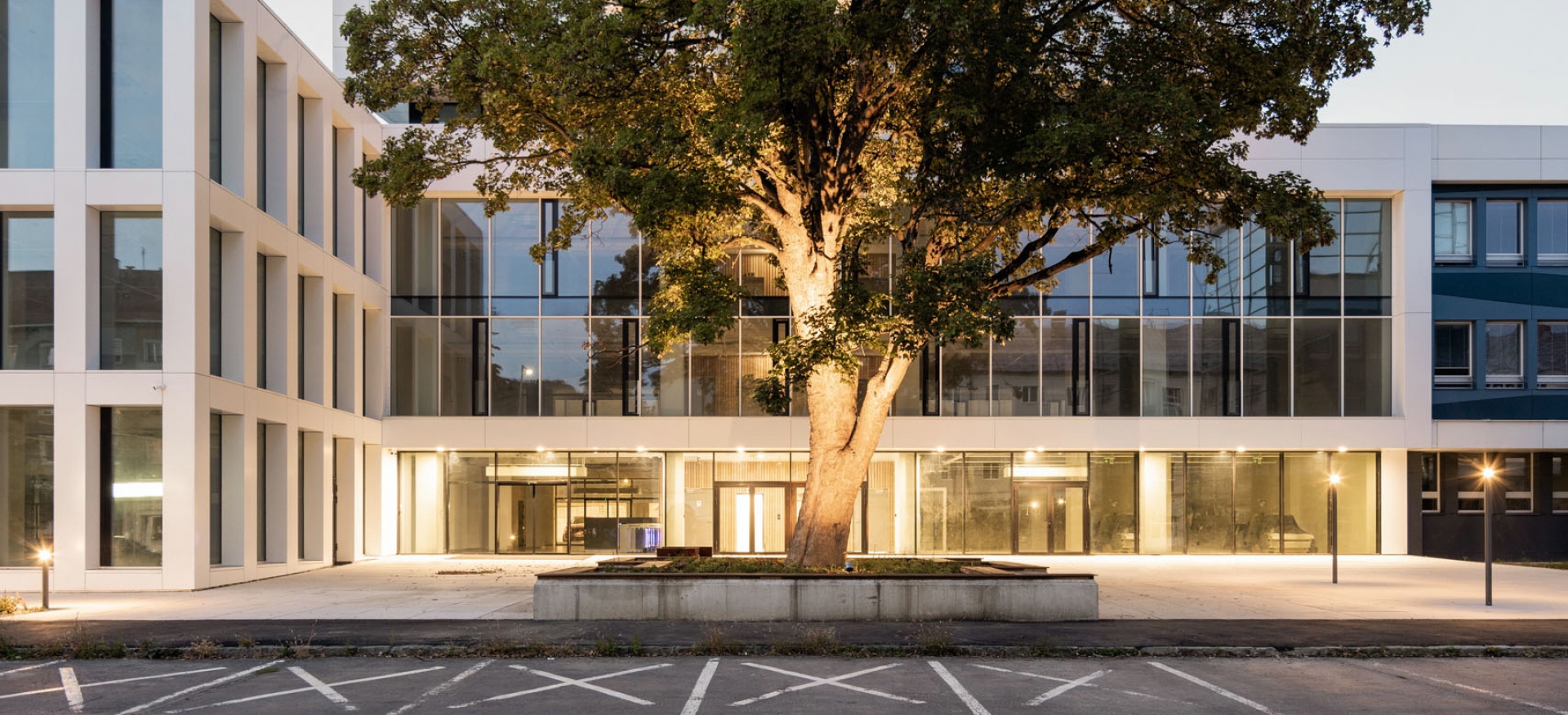 archiweb.cz - Interpolis Office Center