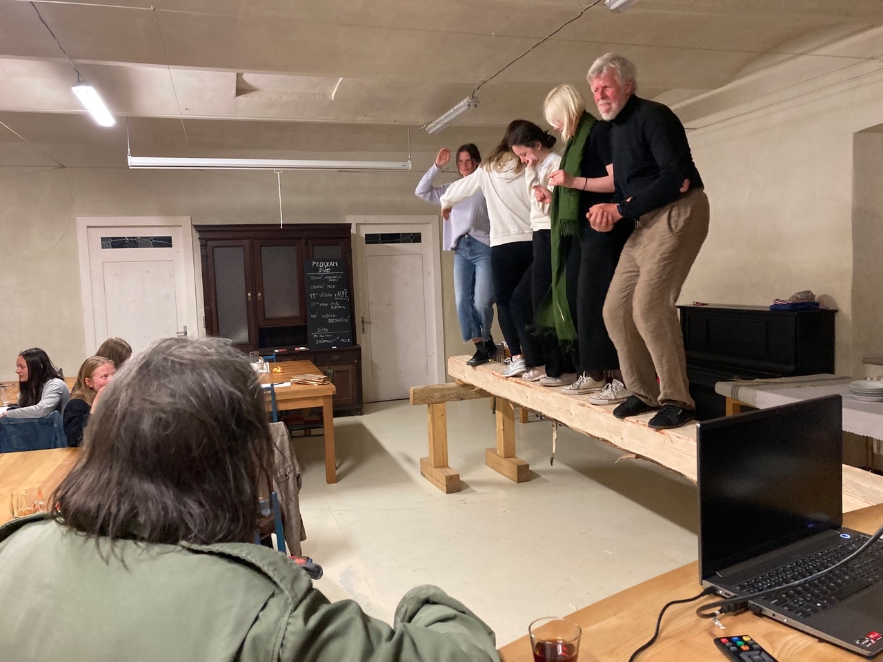 archiweb.cz - Zemřel tesařský mistr Petr Růžička